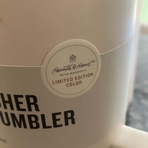 Stanley | Kitchen | Stanley 4 Oz Tumbler Hearth And Hand Magnolia ...